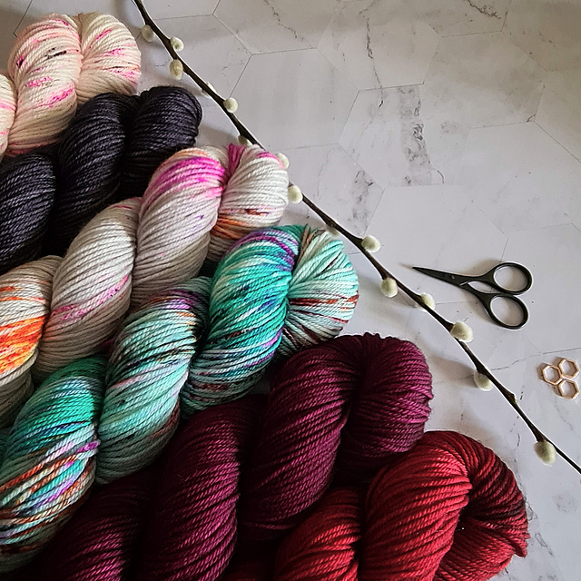 Ravelry: Beehive Yarns Dolly DK