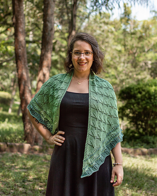 Ravelry: Florescer pattern by Rosiene