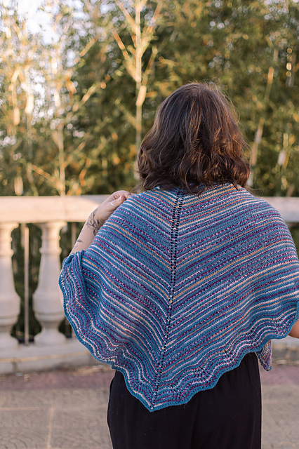 Ravelry: Fúcsia pattern by Rosiene