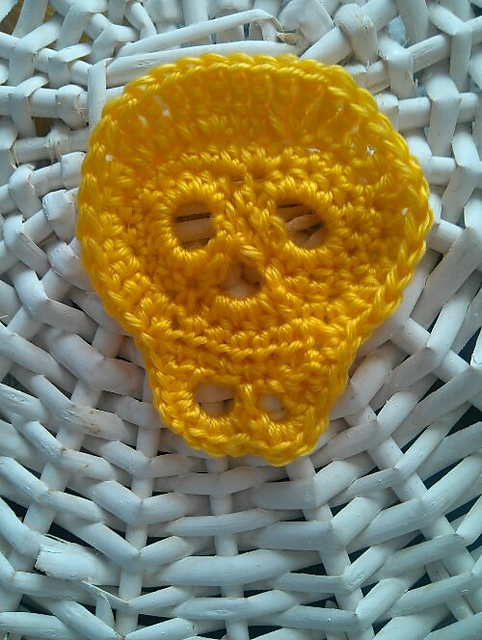 Ravelry: Skull applique pattern by Rosy Alice Crochet