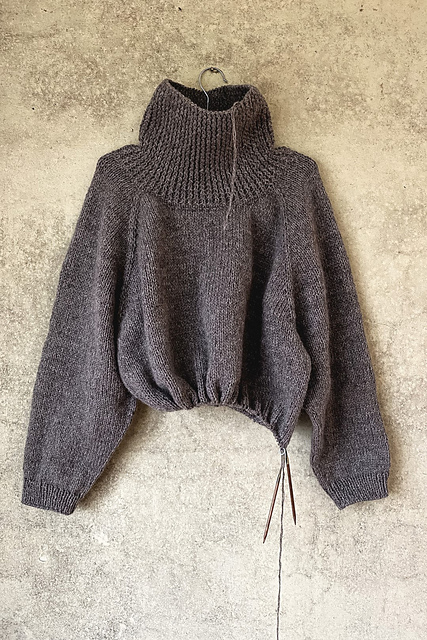 Ravelry: MO sweater pattern by Neringa Ruke