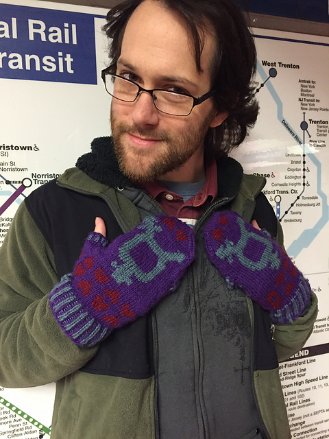 Ravelry: Genderqueer Mittens pattern by Mary White