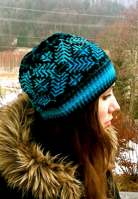 Ravelry: Silver Thistle Hat pattern by Susi Ferguson