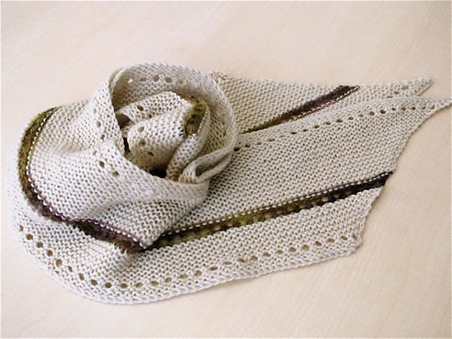 Ravelry: Ocean Bubble Scarf pattern by Yuki H.S.