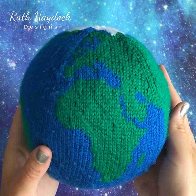 Ravelry: Large Knitted Globe pattern by Ruth Haydock