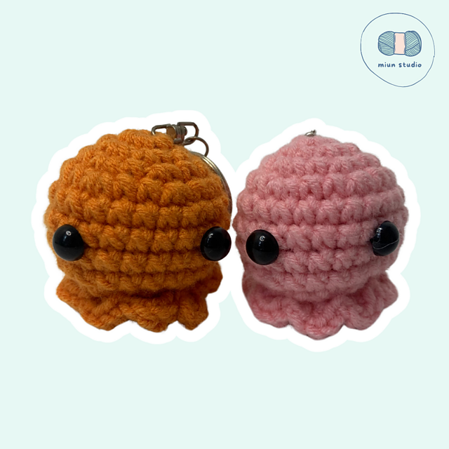 Ravelry: mini octopus keychain pattern by Miun Studio