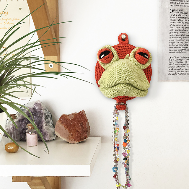 Ravelry: Freddy the Frog - Animal Head - Wall Mount pattern by Pepika