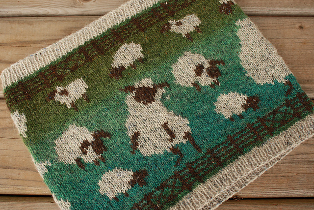 Ravelry: Happy To See Ewe pattern by Simone Van Iderstine