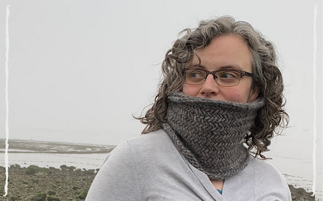 Ravelry: Caiseal Cowl pattern by Sandra Conway