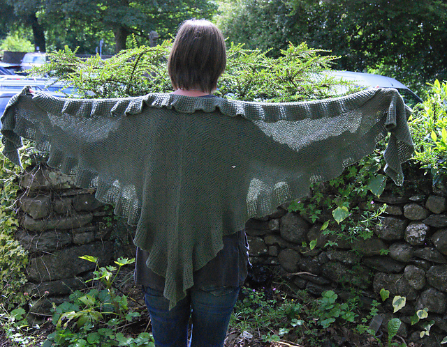 Ravelry: Duchess of Cambridge Shawl version B pattern by Sandra Oakeshott