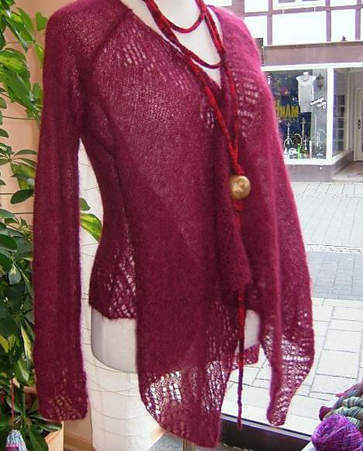 Ravelry: Julie pattern by Manja Renger