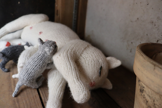Ravelry: The Potting Shed Cat & Kittens pattern by Sara Elizabeth Kellner