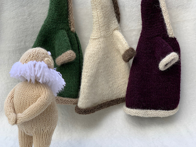 Ravelry: Father Christmas's Cloak pattern by Sara Elizabeth Kellner