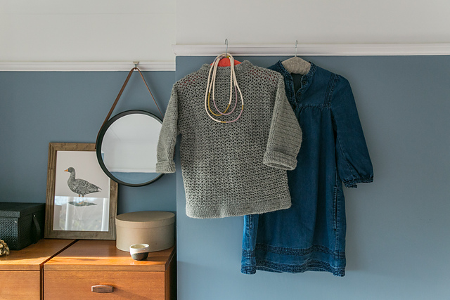 Ravelry: Slouchy sweater pattern by Sarah Hatton