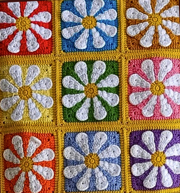 Ravelry: Retro Daisy Square pattern by Sara's crochet1111