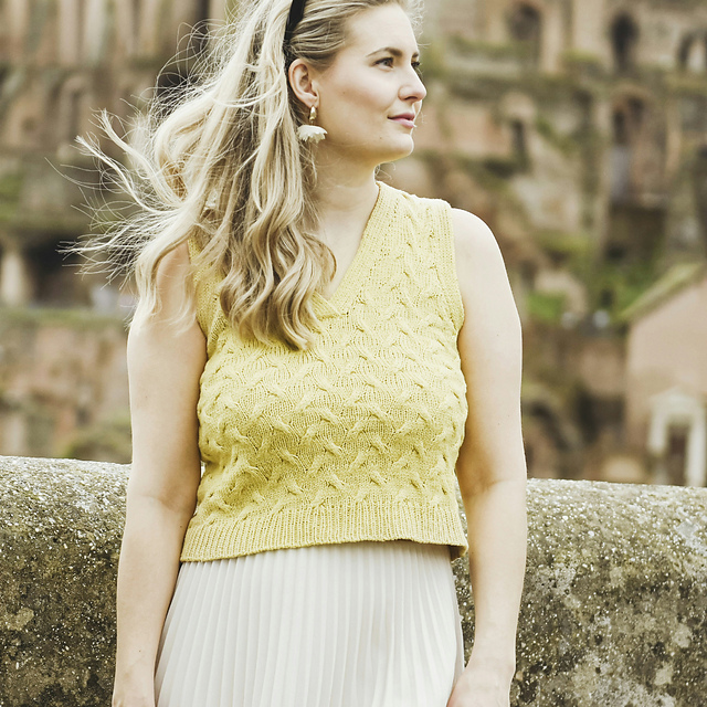 Ravelry: Pomona top pattern by Sari Nordlund