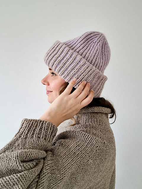Ravelry: Doppio hat pattern by Sari Nordlund
