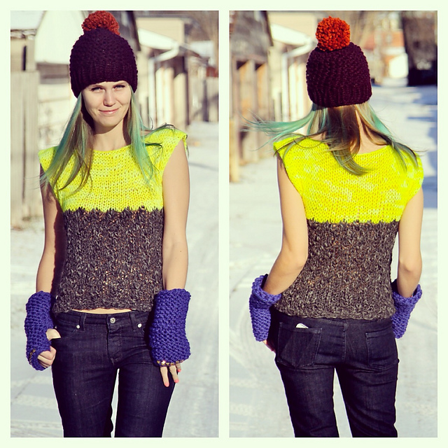Ravelry: Two Toned T pattern by Laura Hopf