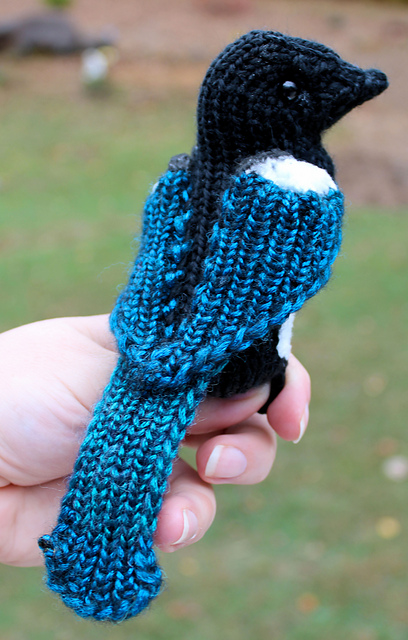 Ravelry: Magpie pattern by Scarlett Royale