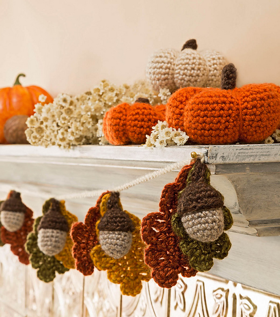 Ravelry: Acorn Garland pattern by Simplicity Pattern Company