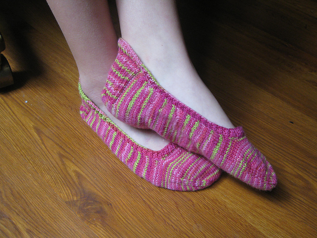 Ravelry: Footie Sock pattern by Lisa Akers
