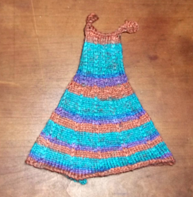 Ravelry: #0044 Pink Dress pattern by stickatillbarbie.se