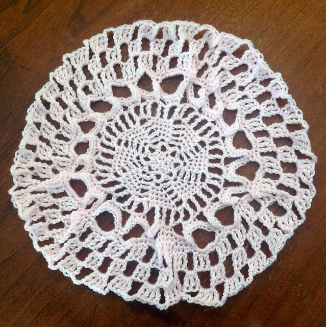 Ravelry: Six Round D’Oyleys: Damier Pattern pattern by Eléonore Riego ...