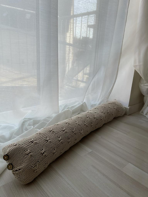 Ravelry: Draft Roll Pimp pattern by Melanie Seyss