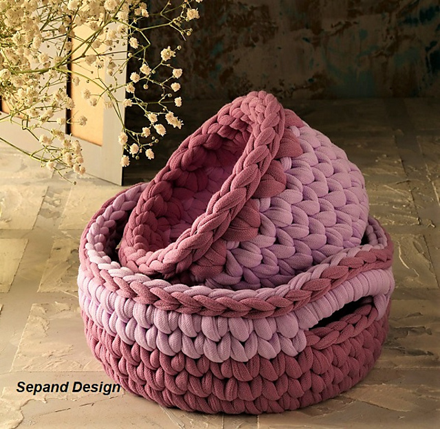 Ravelry: 2 baskets promotion 95 pattern by Sepand Design