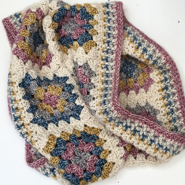 Ravelry: Granny Square Cowl, Snood. pattern by Fiona McIvor