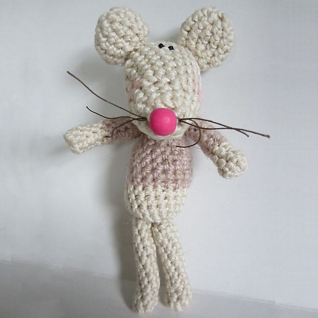 Ravelry: Marge Mouse pattern by Sew Silly Lily