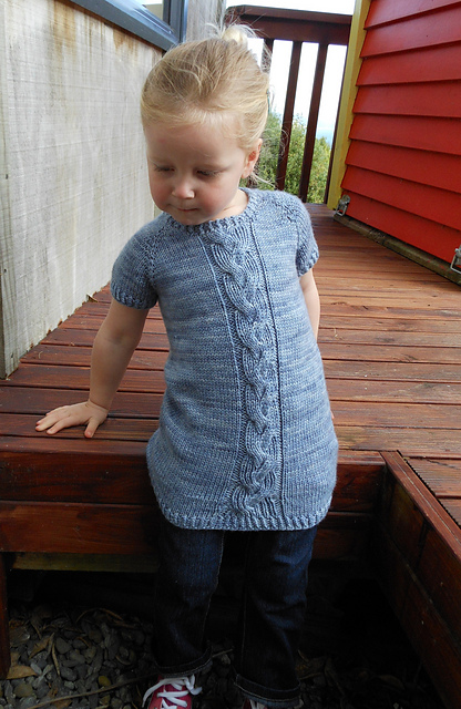 Ravelry: Little Winifred pattern by Sarah Ronchetti