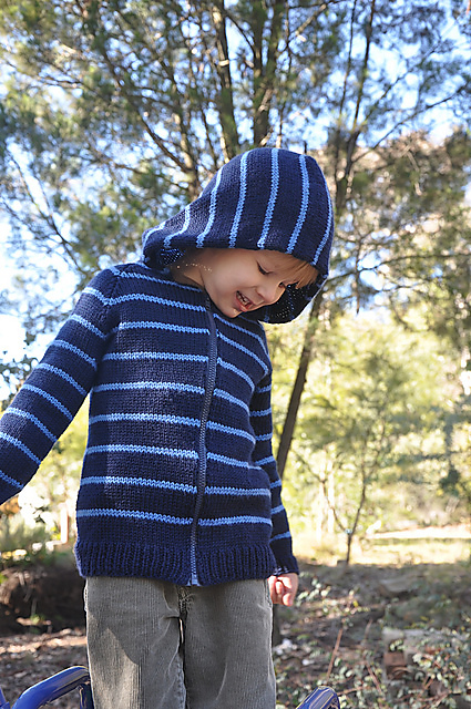 Ravelry: Moera pattern by Sarah Ronchetti