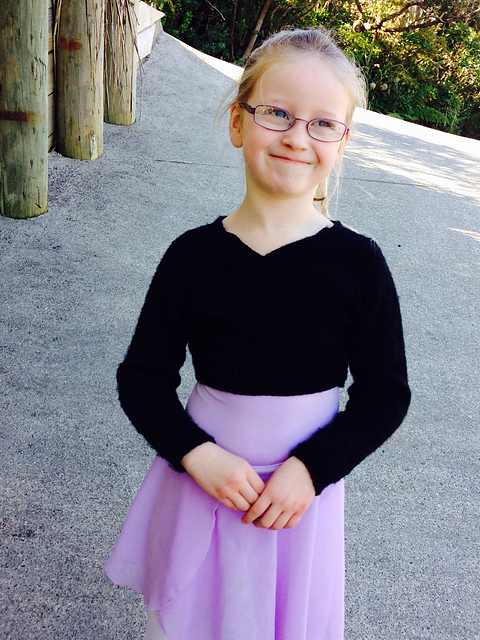 Ravelry: Momoka pattern by Sarah Ronchetti