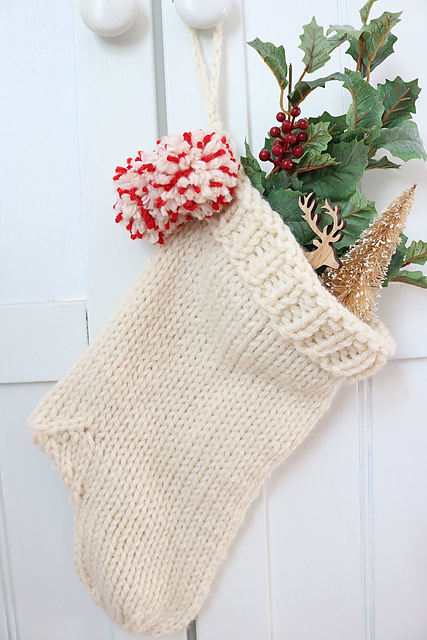Ravelry: Classic Christmas Stocking pattern by Susan Frick
