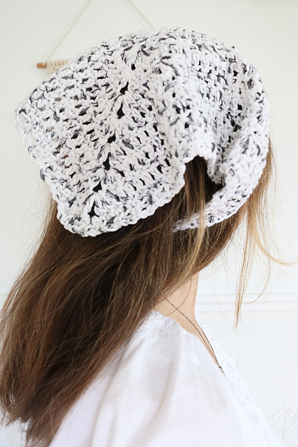 Ravelry: Classic Bandana pattern by Susan Frick