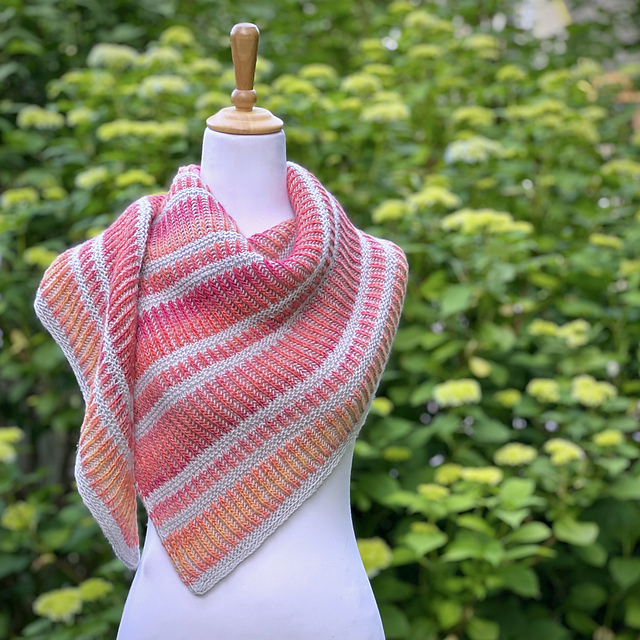 Ravelry: Tropez pattern by Jennifer Weissman