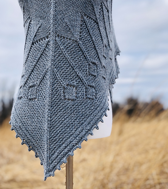 Ravelry: Diamonds, Please pattern by Jennifer Weissman