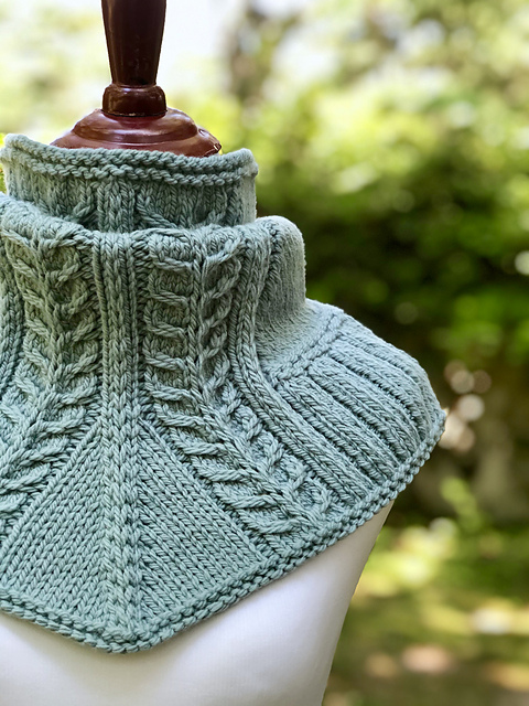 Ravelry: Two Tendrils pattern by Jennifer Weissman