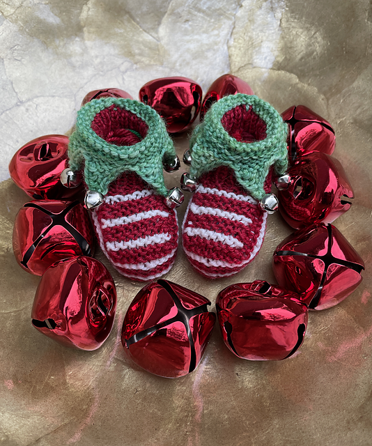 Ravelry: Jingle Bells Booties pattern by Kathie Popadin
