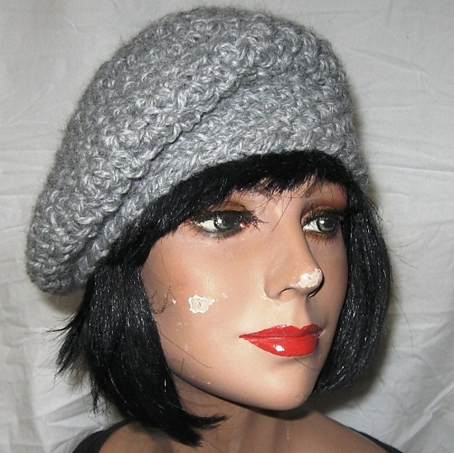 Ravelry: Seed Stitch Beret pattern by Jessica Lombard