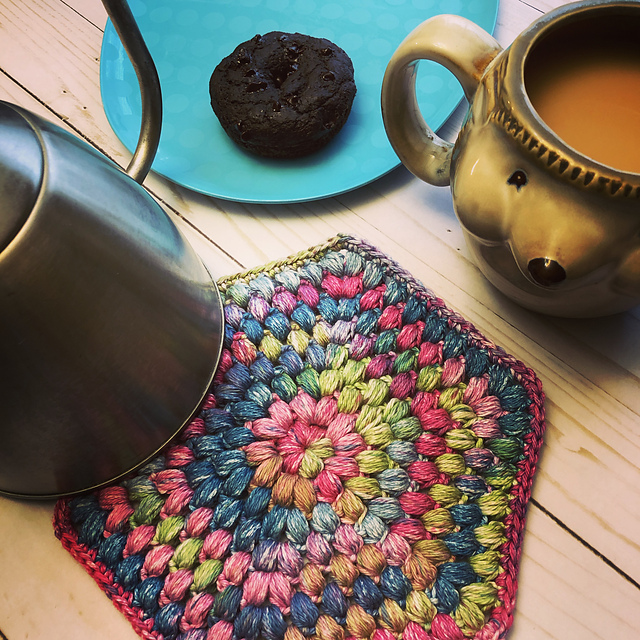 Ravelry: Puff Stitch Trivet pattern by Kozy Komforts