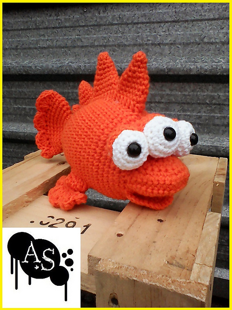 Ravelry: Blinky Fish pattern by Awkward StitchUations
