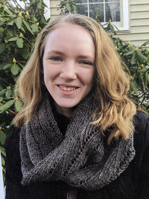 Ravelry: Fan-Tastic Cowl pattern by Cloverworks Designs