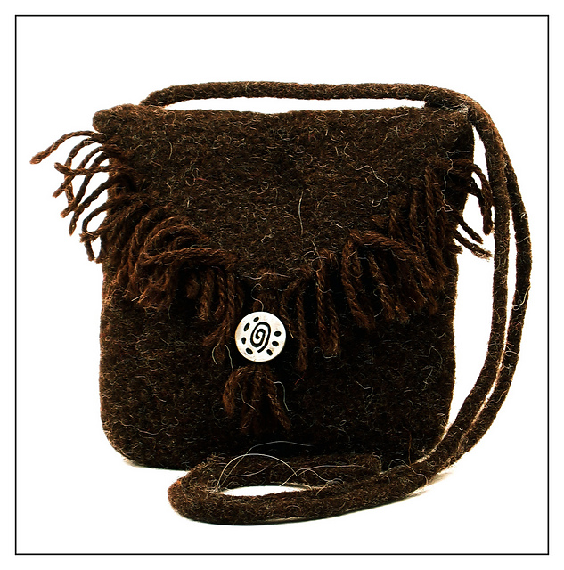 Ravelry: Envelope Knit-and-Felt Bag pattern by Sue Parker and Alice ...