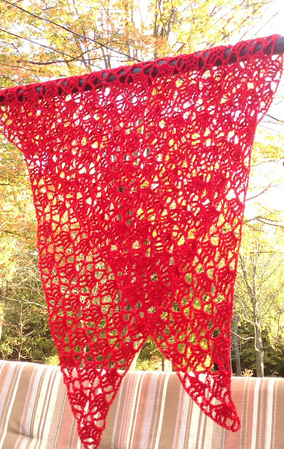 Ravelry: Triangle Lace Shawl pattern by Loops & Threads™ Design Team