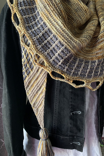 Ravelry: Frosted Window Pane pattern by : : : Katie Degroff Knits