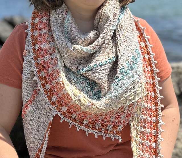 Ravelry: Sandy Cove Shawl pattern by : : : Katie Degroff Knits