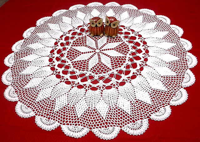 Ravelry: Royal Diamond Centerpiece pattern by Agnes Russell