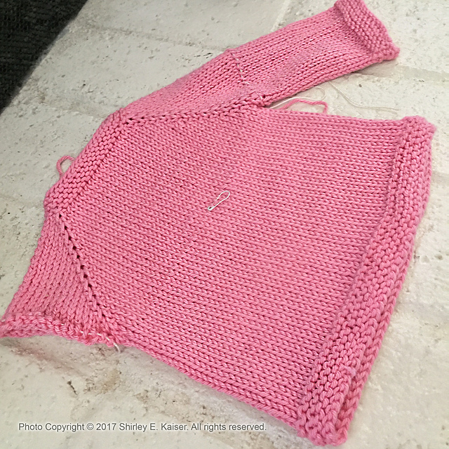 Ravelry: shirleykaiser's Baby Sweater: Pink Wee Lima